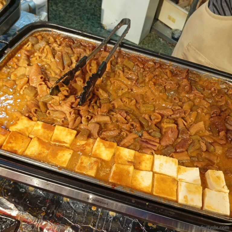 Doteyaki at old-timey Naniwa Kuishinbo Yokocho